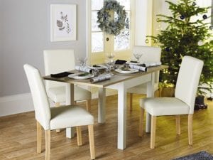 Aldi's new extendable dining table is just £99.99! - Goodhomes Magazine ...