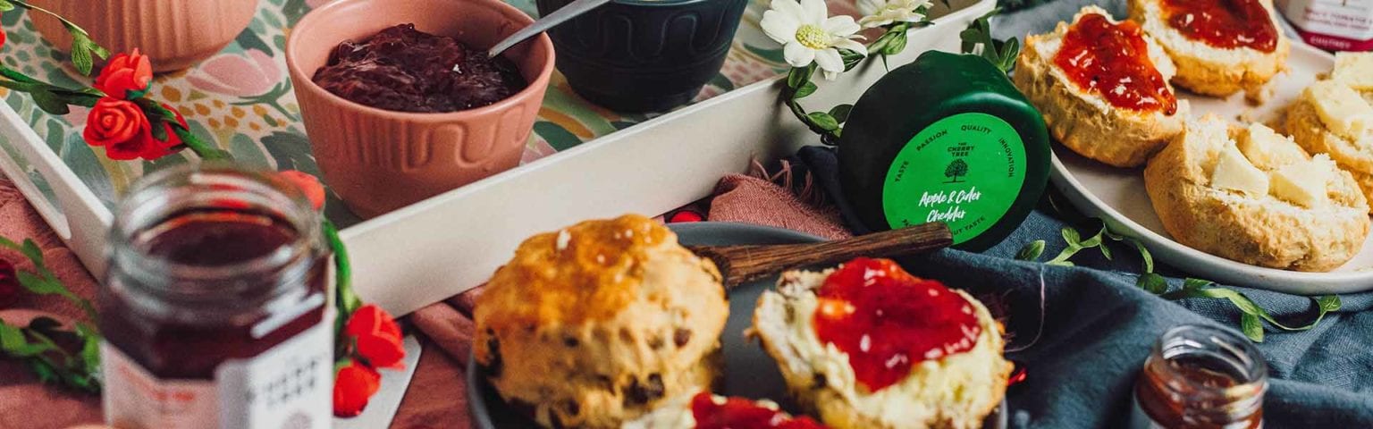 7 afternoon tea essentials for al-fresco dining - Goodhomes Magazine ...