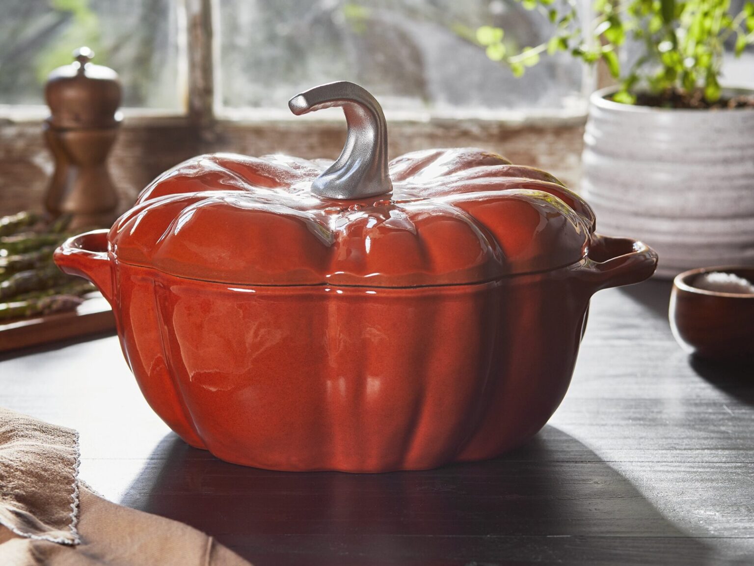 Halloween decoration ideas - plastic-free sustainable styles ...