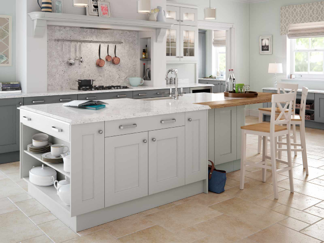 How to create a country kitchen with modern convenience - Goodhomes ...
